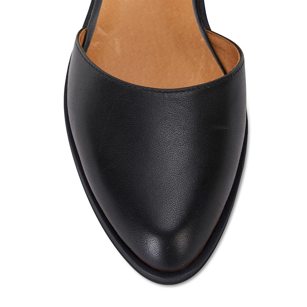 Jesinta Flat in Black Leather | Easy Steps | Shoe HQ