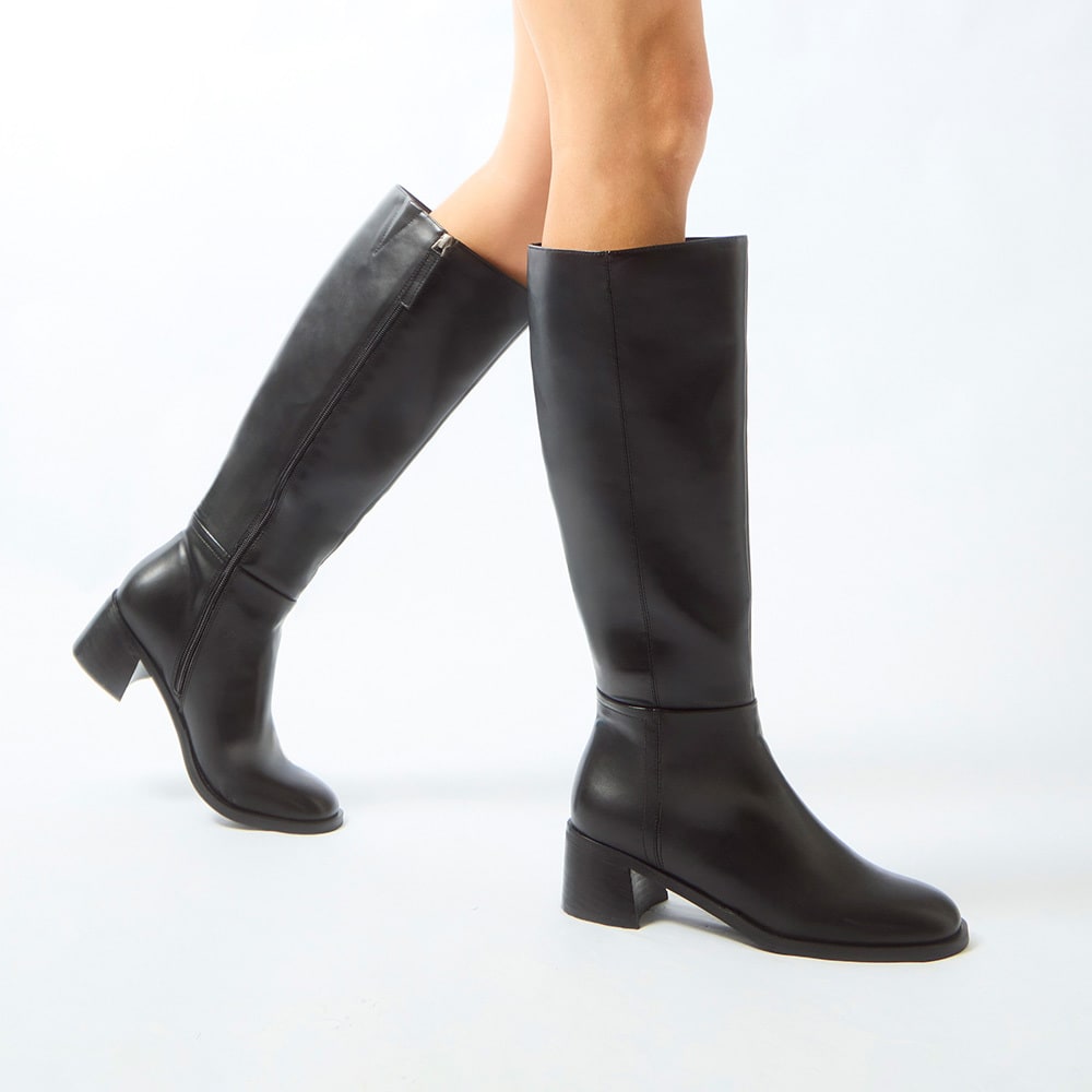 Carson Boot in Black
