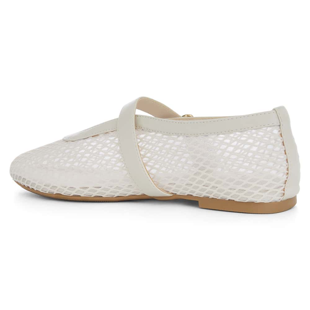 Reign Flat in Bone Mesh Mesh