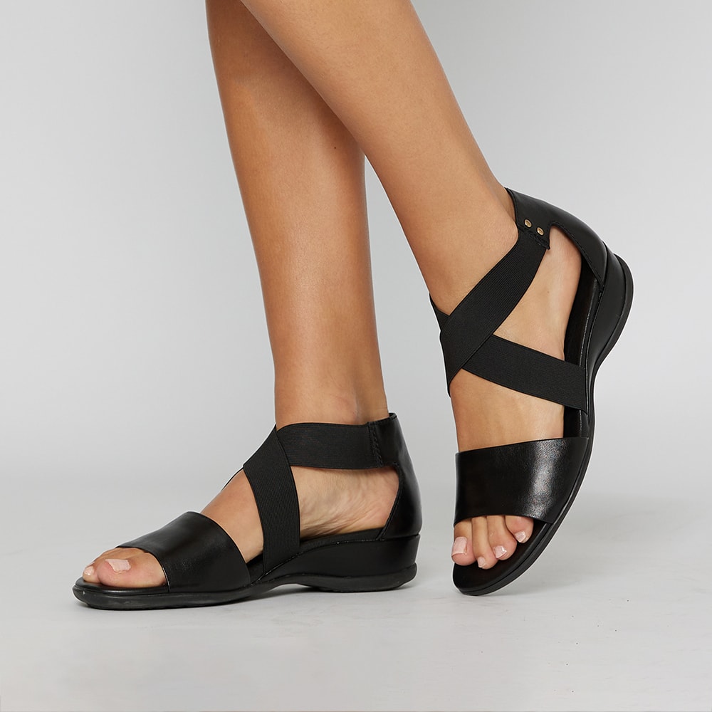 Chester Sandal in Black Leather | Wide Steps | Shoe HQ