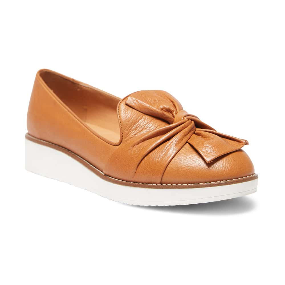 Dandy Flat in Tan Leather | Easy Steps | Shoe HQ