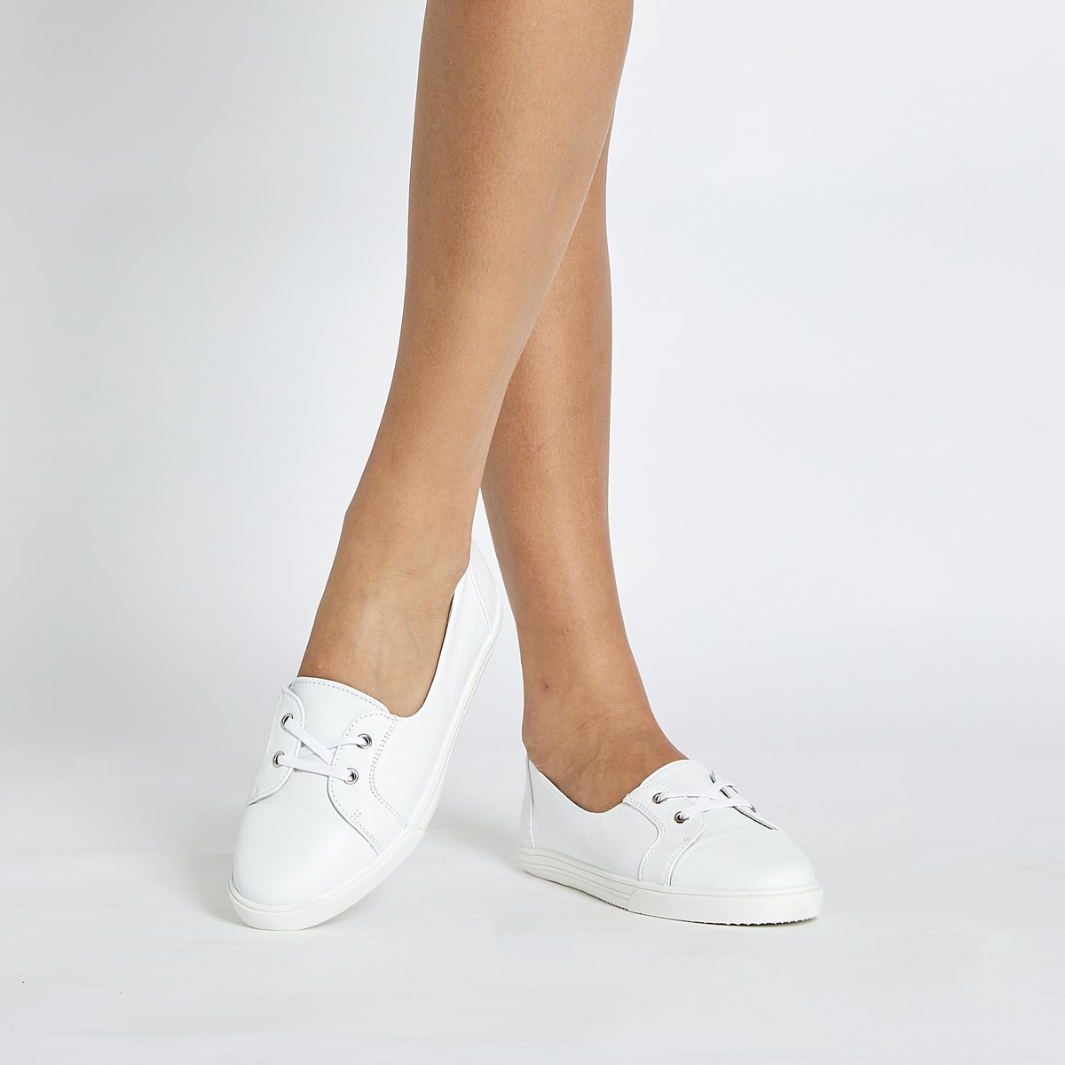 Vectra Sneaker in White Leather | Easy Steps | Shoe HQ