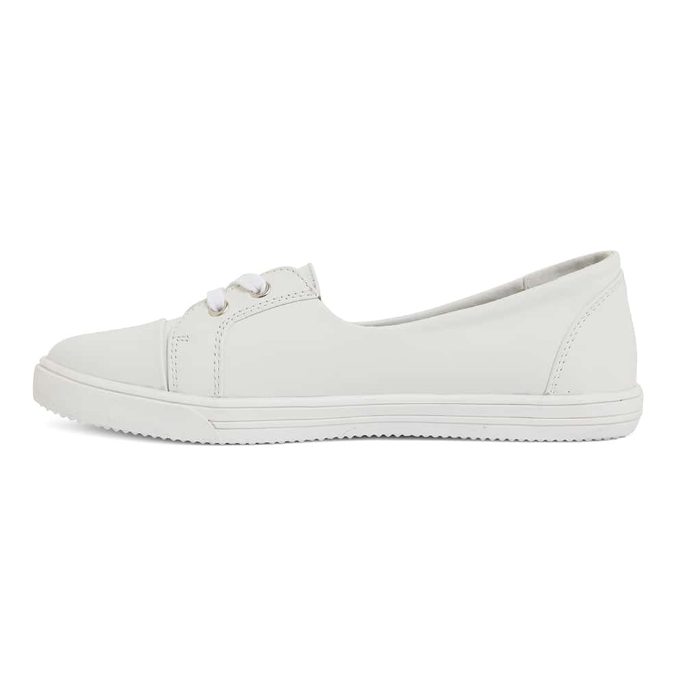 Vectra Sneaker in White Leather | Easy Steps | Shoe HQ