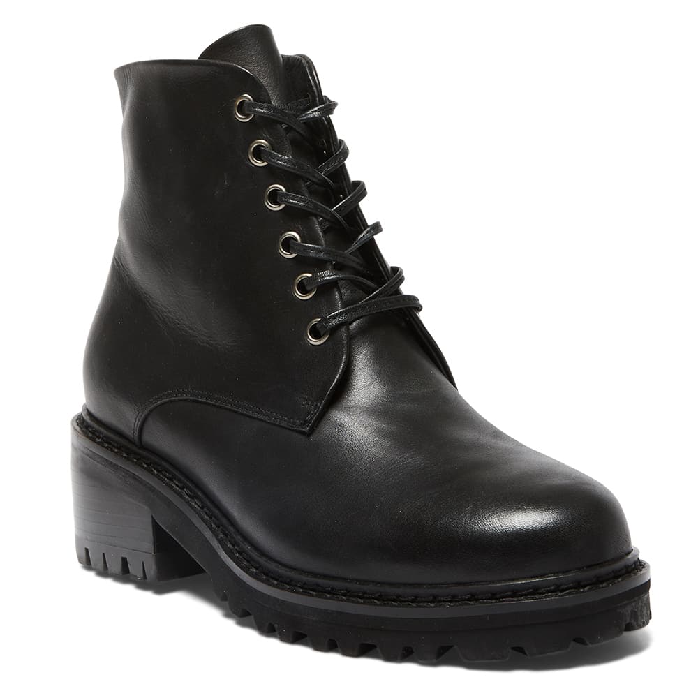 Tasman Boot in Black Leather