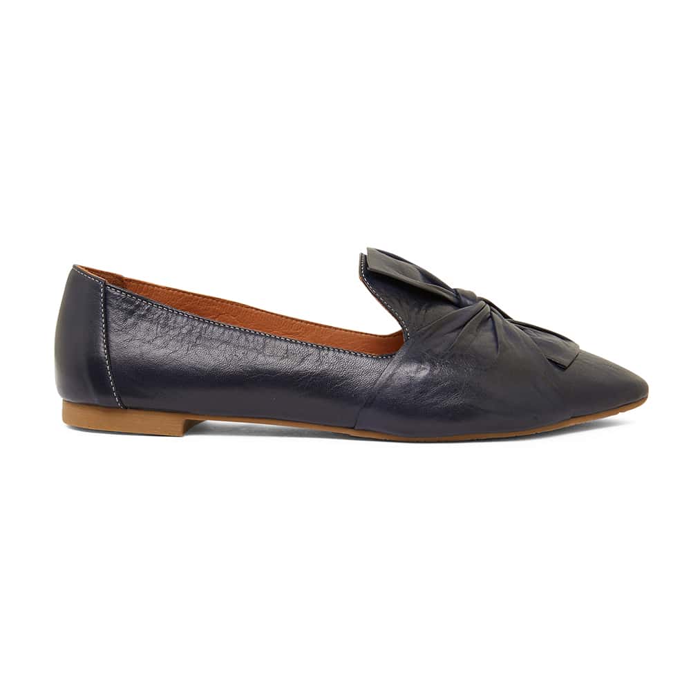 Rosco Flat in Navy Leather | Sandler | Shoe HQ