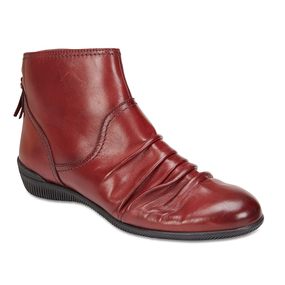 Wide Steps | Waltz Boot in Red Leather